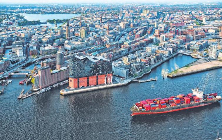 Weltweit verbunden - Freizeit & Reise - Hamburger Abendblatt